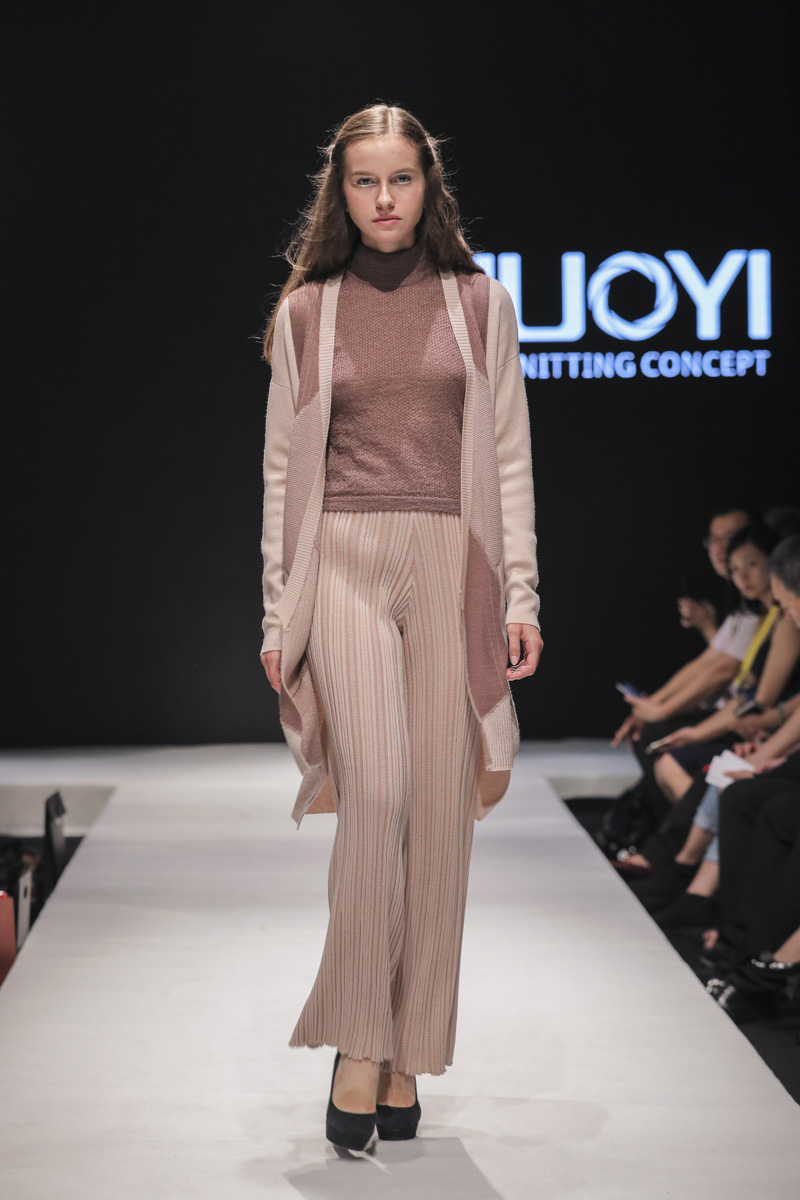 NUOYI诺仪•致至18/19AW时尚发布 亮相SPINEXPO上海纱线展