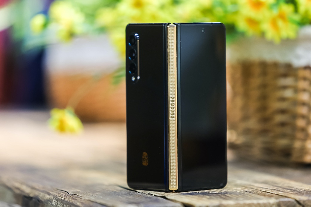 览折叠“巨匠”风采——心系天下三星W22 5G开启预约 | 极客公园