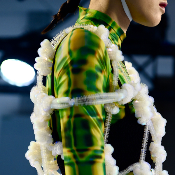 Shie Lyu 2021春夏系列 “身体缓冲器Glamour Buffer”