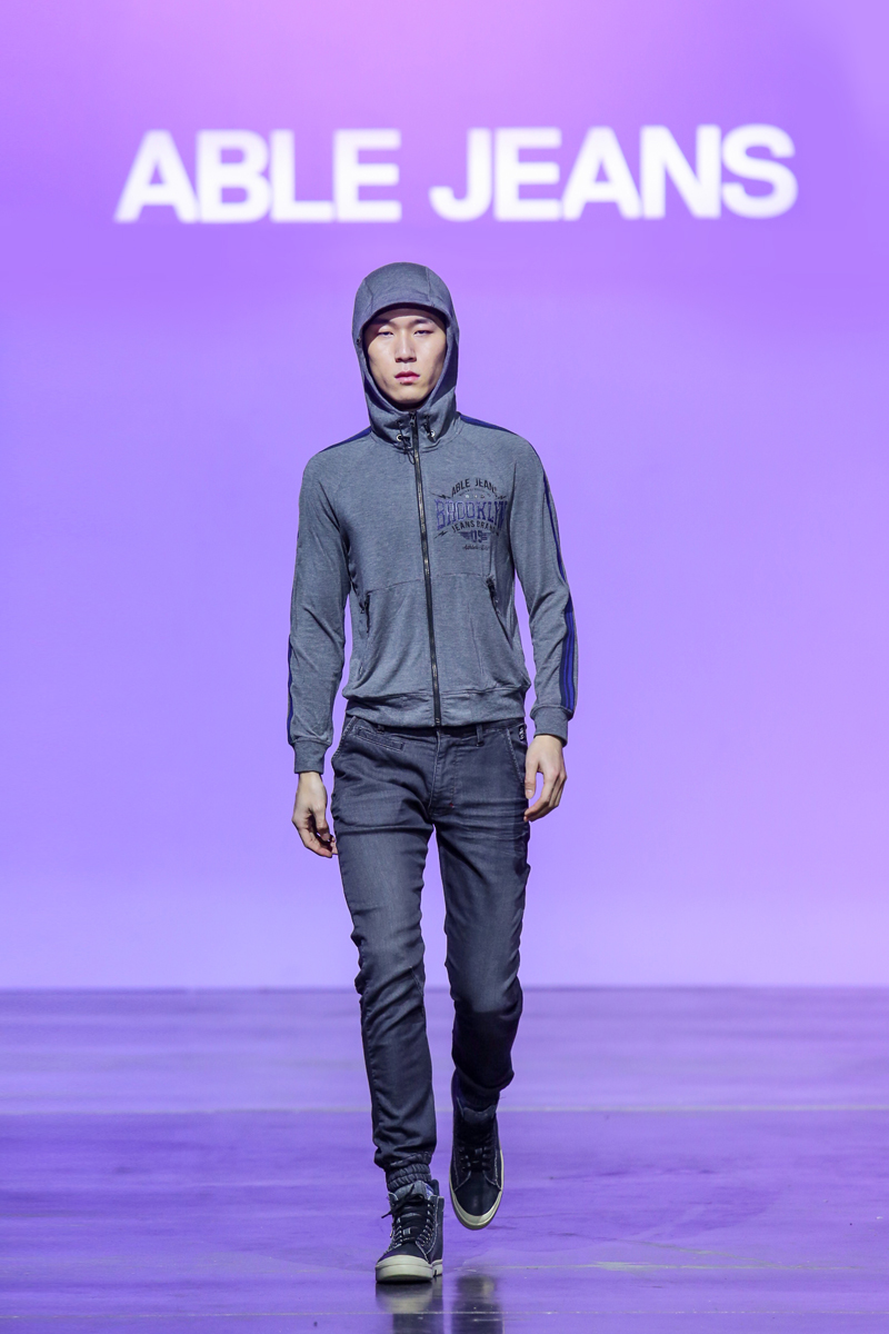 ABLE JEANS：重释皓月之“灰” ——ABLE JEANS 2017秋季潮流预览
