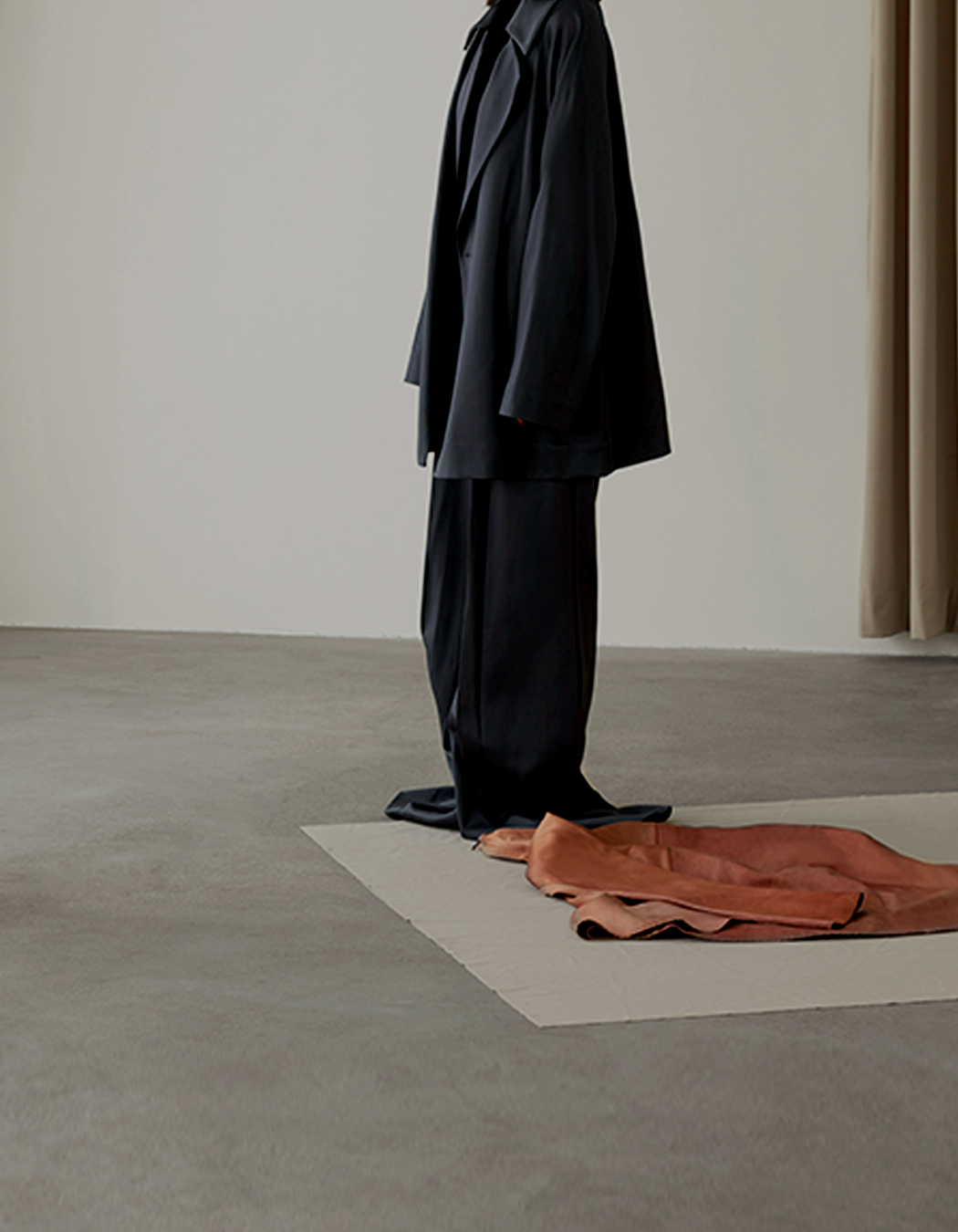 RUOHAN 特展 — 一瞬永恒的衣橱_品牌新闻_潮流服饰频道_VOGUE时尚网