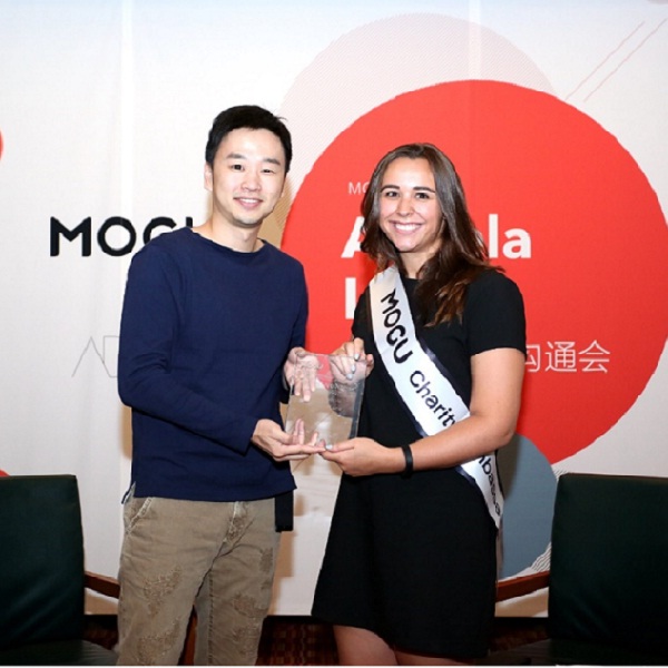 Angela Luna出任MOGU慈善大使 将在华首推联名设计款